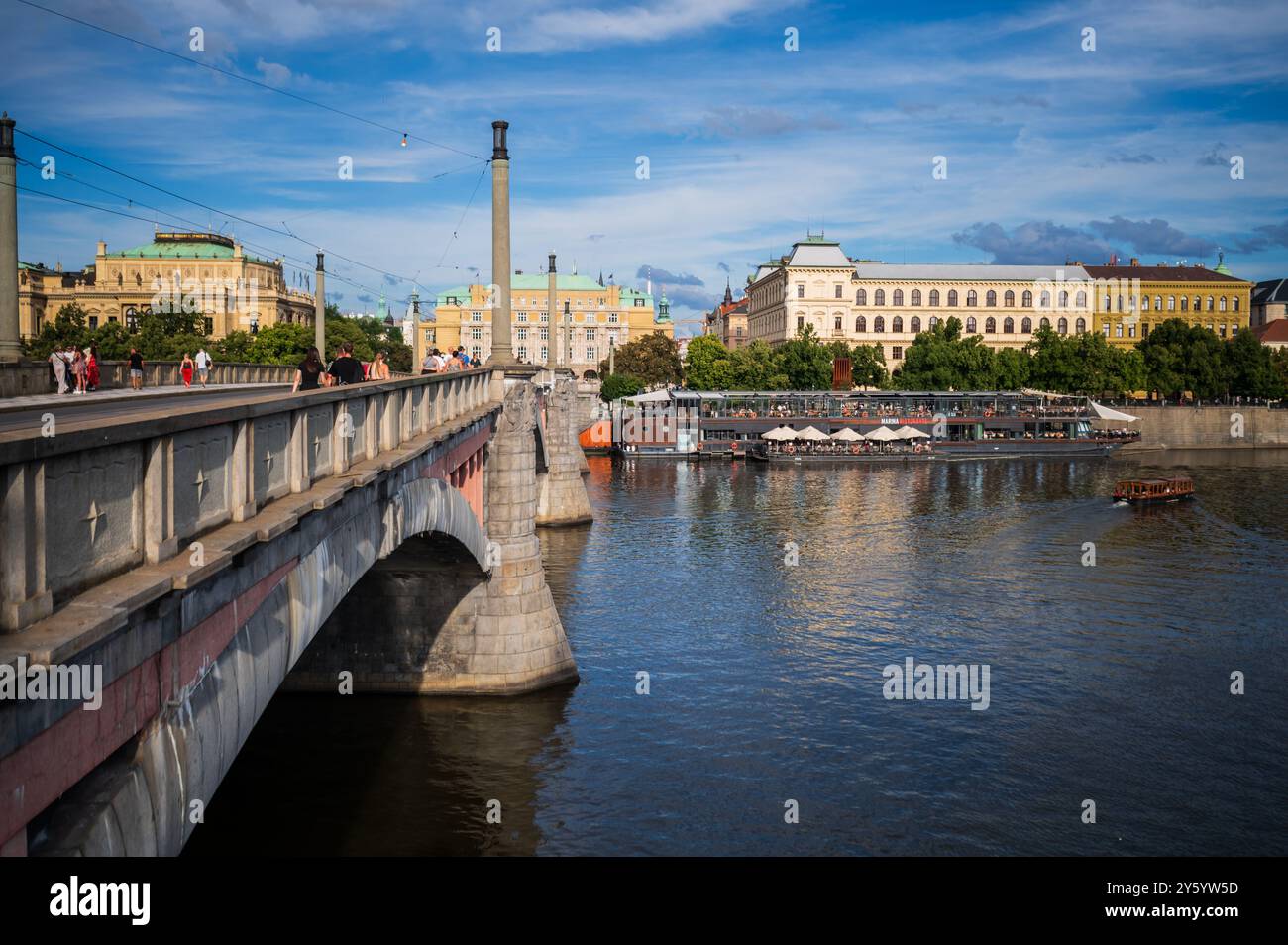 Pedestrian walkway prague castle hi-res stock photography and images ...