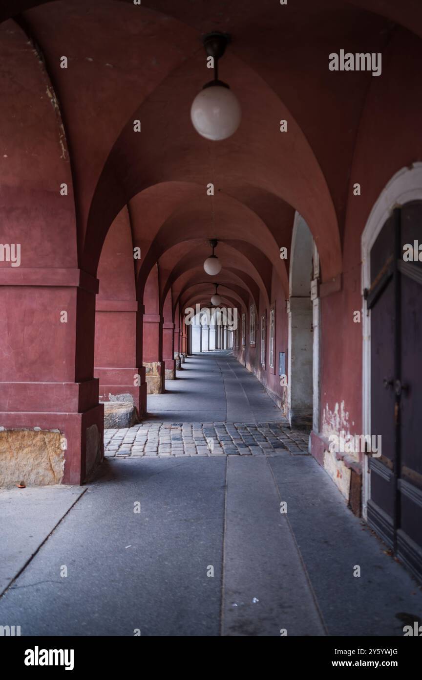 Arched passageway in old hi-res stock photography and images - Alamy
