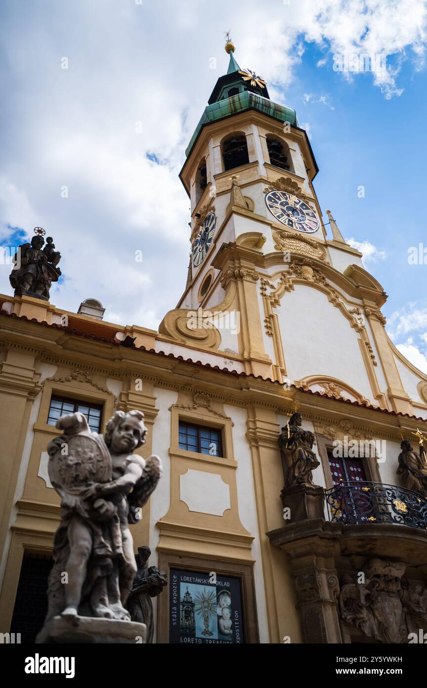Loreto town square cathedral hi-res stock photography and images - Alamy