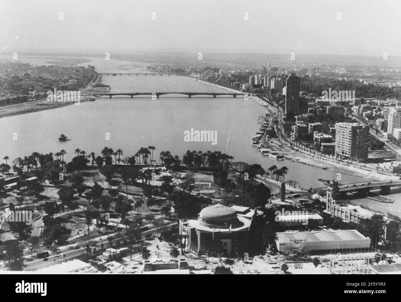 VIEWS 600 FT NEW TOWER CAIRO 6 APRIL 1961 Stock Photo - Alamy