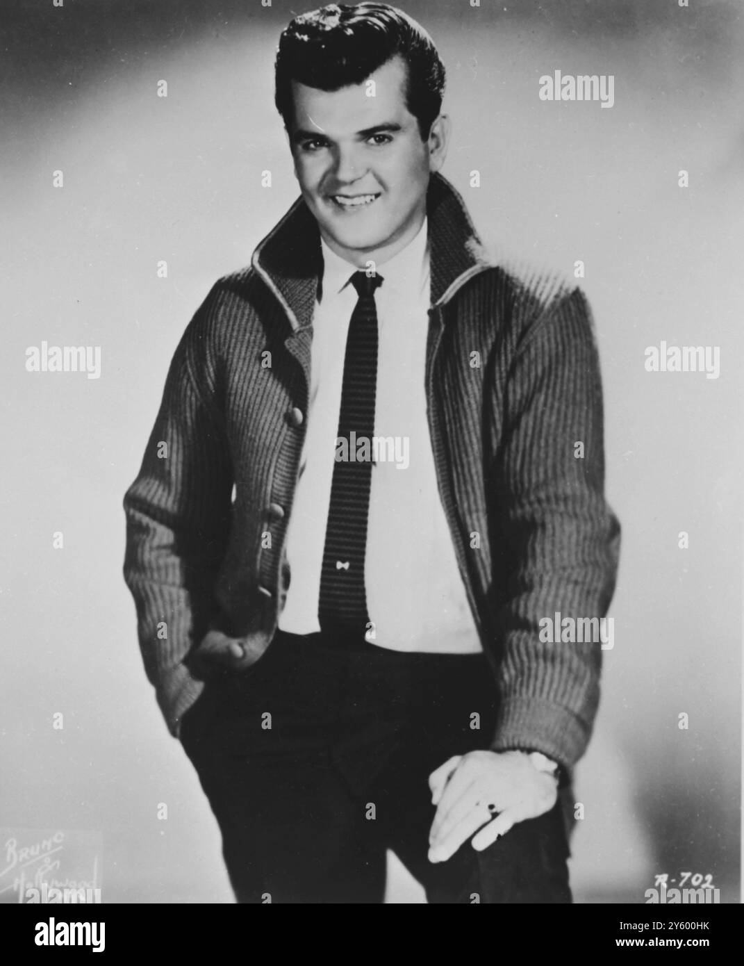 Twitty hi-res stock photography and images - Alamy