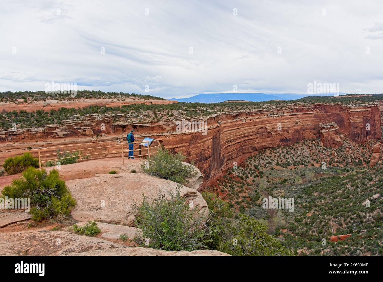 Fallen Rock overlook with block of sandstone separated from cliff wall ...