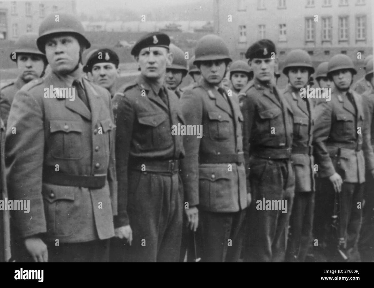 The green howards hi-res stock photography and images - Alamy