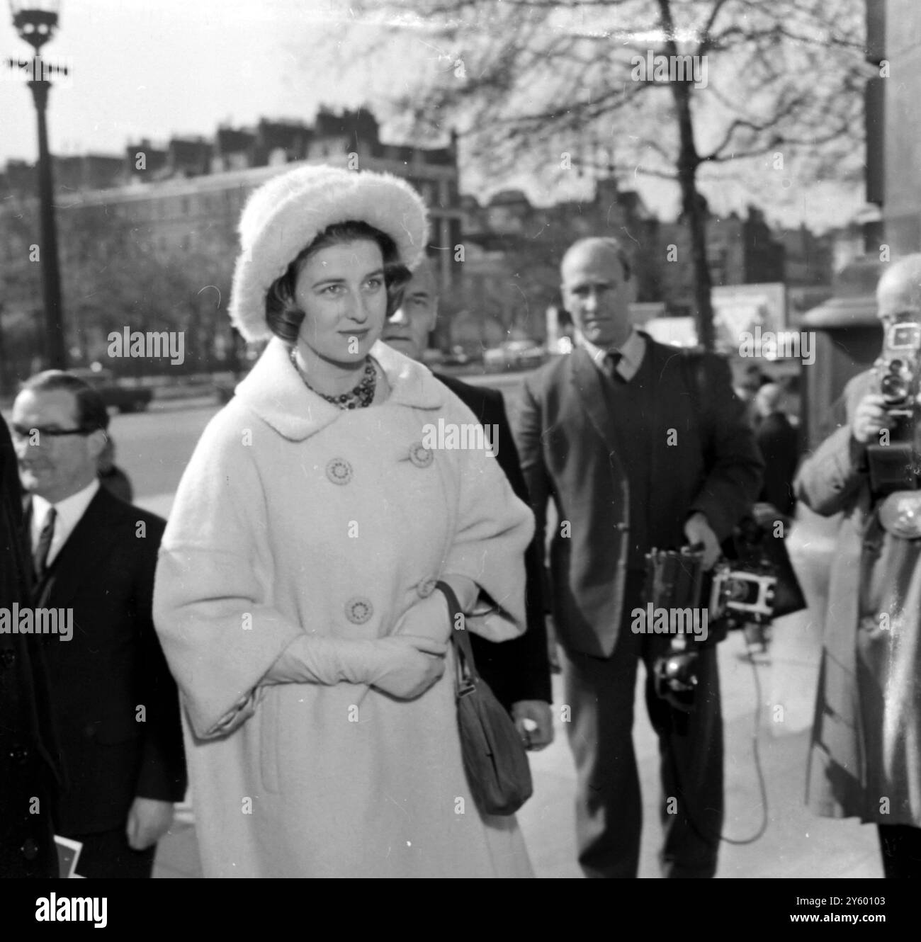 PRINCESS ALEXANDRA AT VICTORIA AND ALBERT MUSEUM IN LONDON 28 MARCH ...