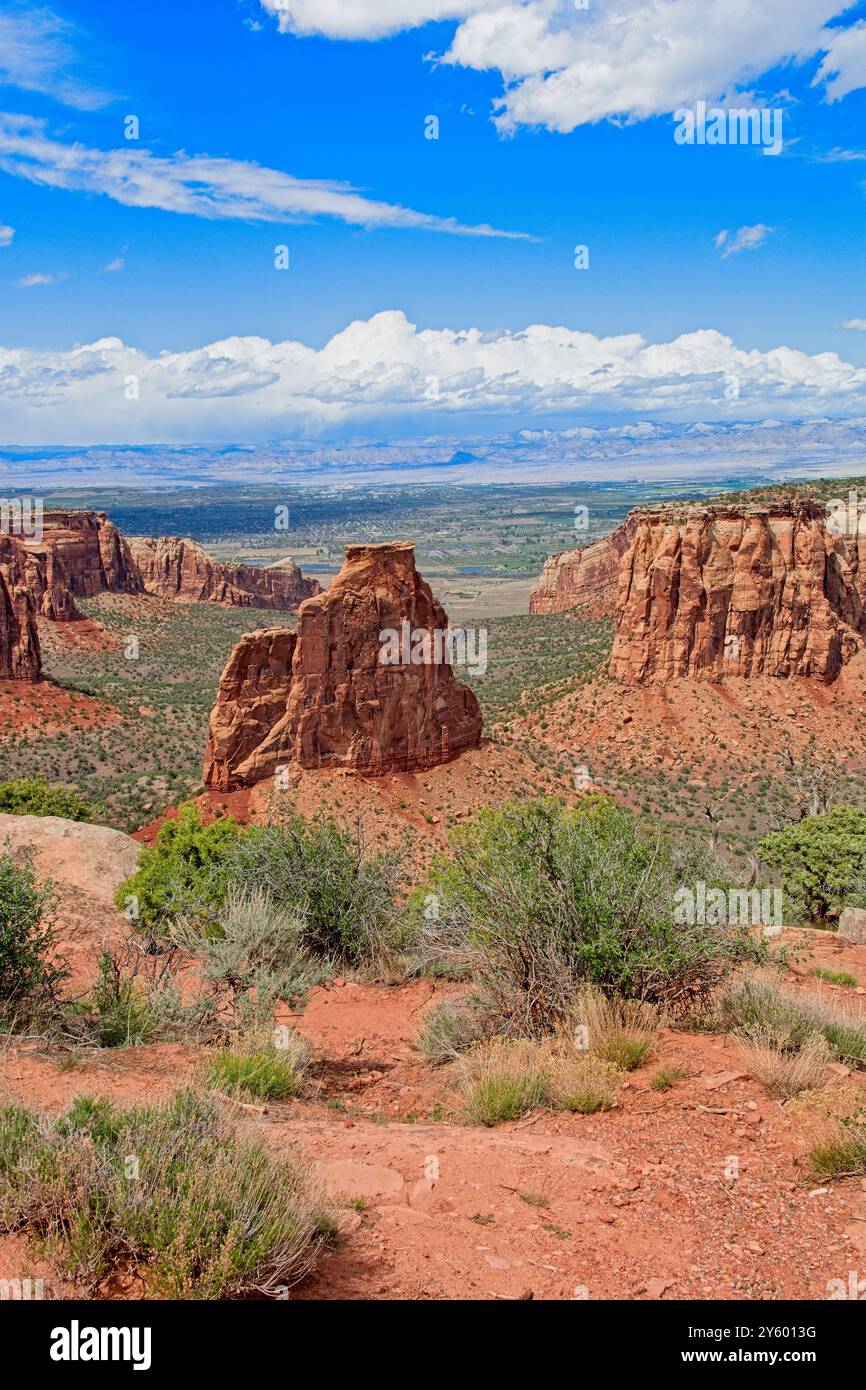 Independence Monument rock formation in heart of Monument canyon at ...