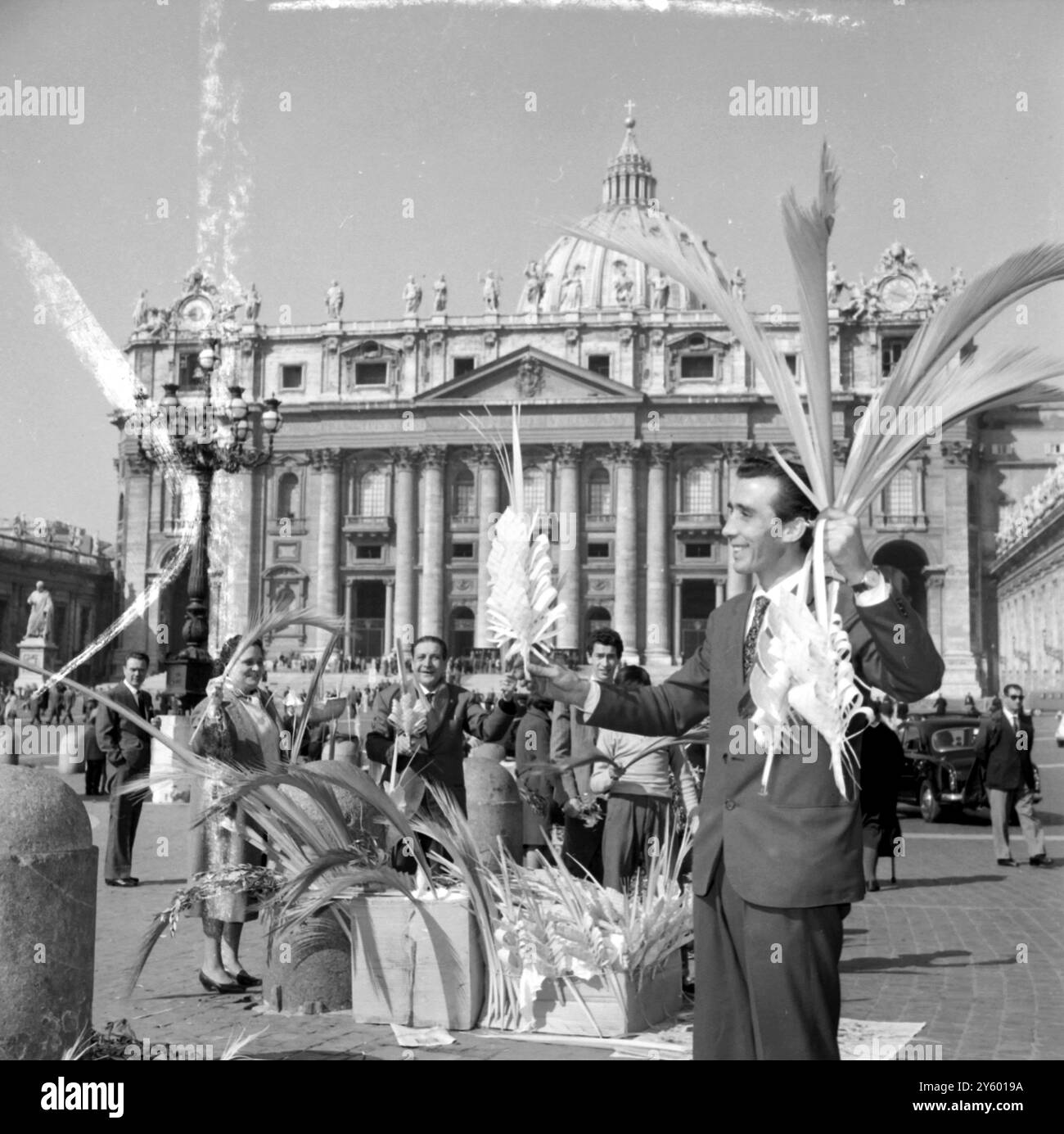 PALM SUNDAY IN VATICAN CITY - ST PETER'S BASILICA, ROME, ITALY 28 MARCH ...