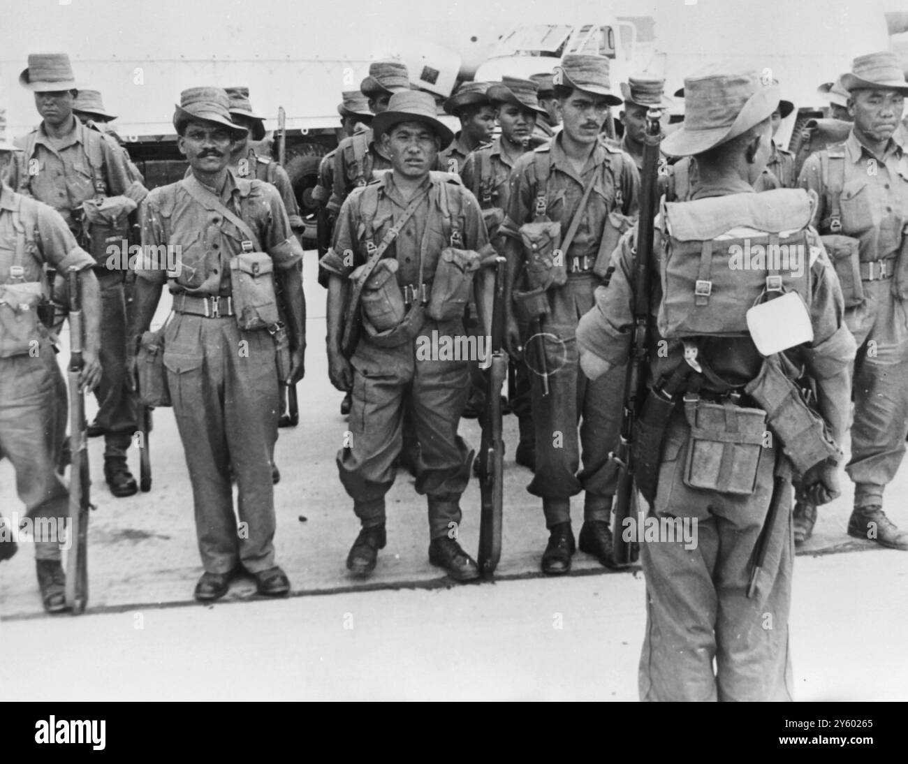 INDIAN GHURKA SOLDIERS IN CONGO 21 MARCH 1961 Stock Photo - Alamy