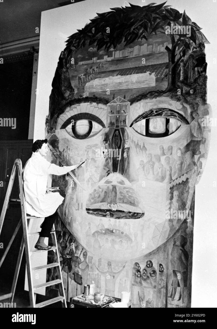 BARBARA JONES PAINTS MURAL FOR ITALIAN EXHIBITION / 17 MARCH 1961 Stock ...