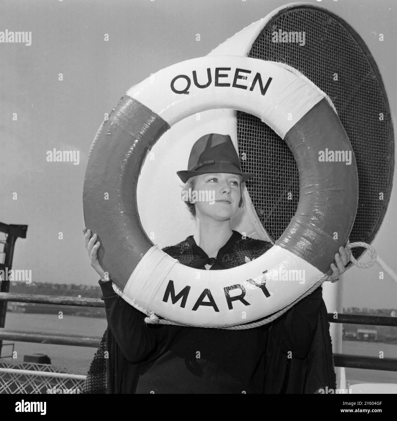KELLY SUSAN ABOARD QUEEN MARY / 4 MARCH 1961 Stock Photo - Alamy
