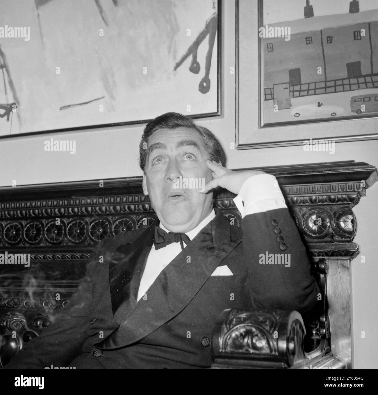 Tony hancock 1961 hi-res stock photography and images - Alamy
