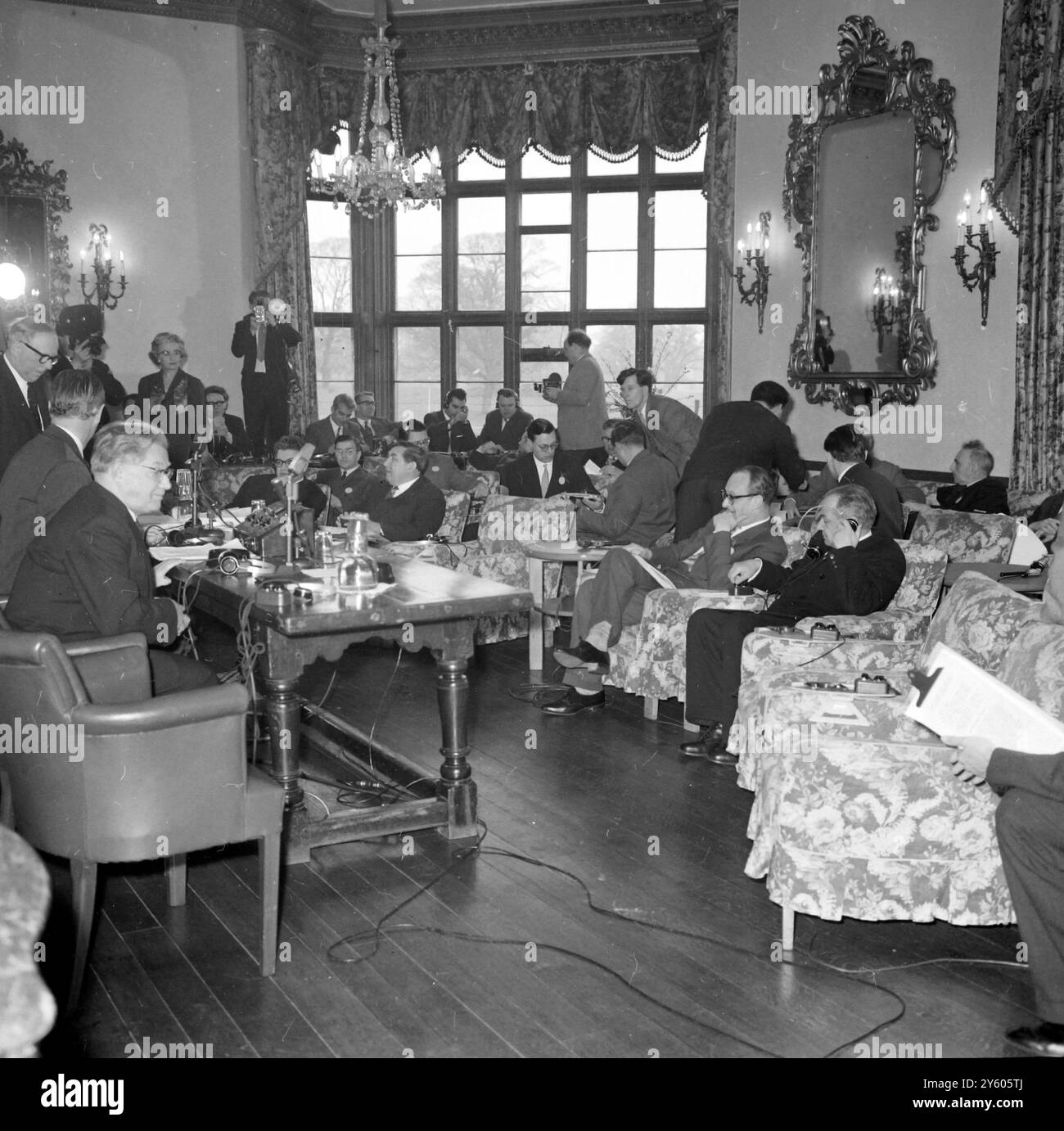 CONFERENCES ANGLO-SOVIET RELATIONS SUSSEX 24 FEBRUARY 1961 Stock Photo ...