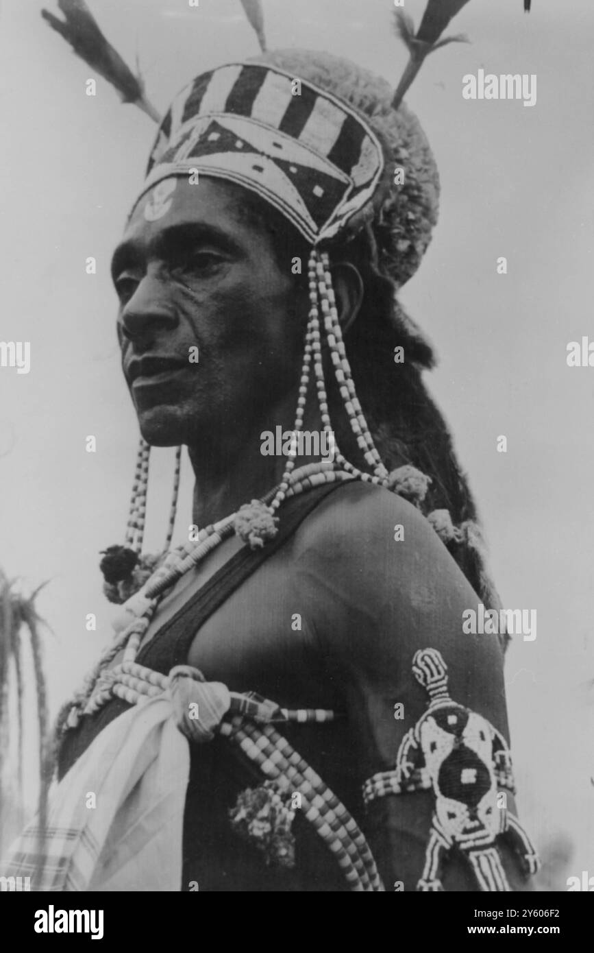 BALUBA TRIBESMAN 22 FEBRUARY 1961 Stock Photo - Alamy