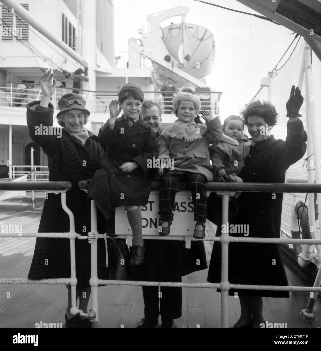 OFF TO TRISTAN DA CUNHA - WORLD'S LONELIEST ISLAND 16 FEBRUARY 1961 ...