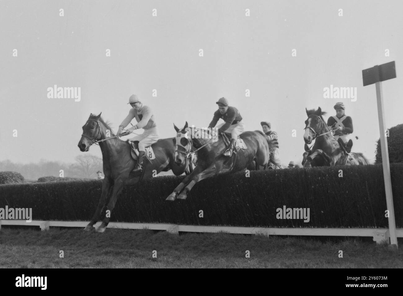 Solo flight Black and White Stock Photos & Images - Alamy