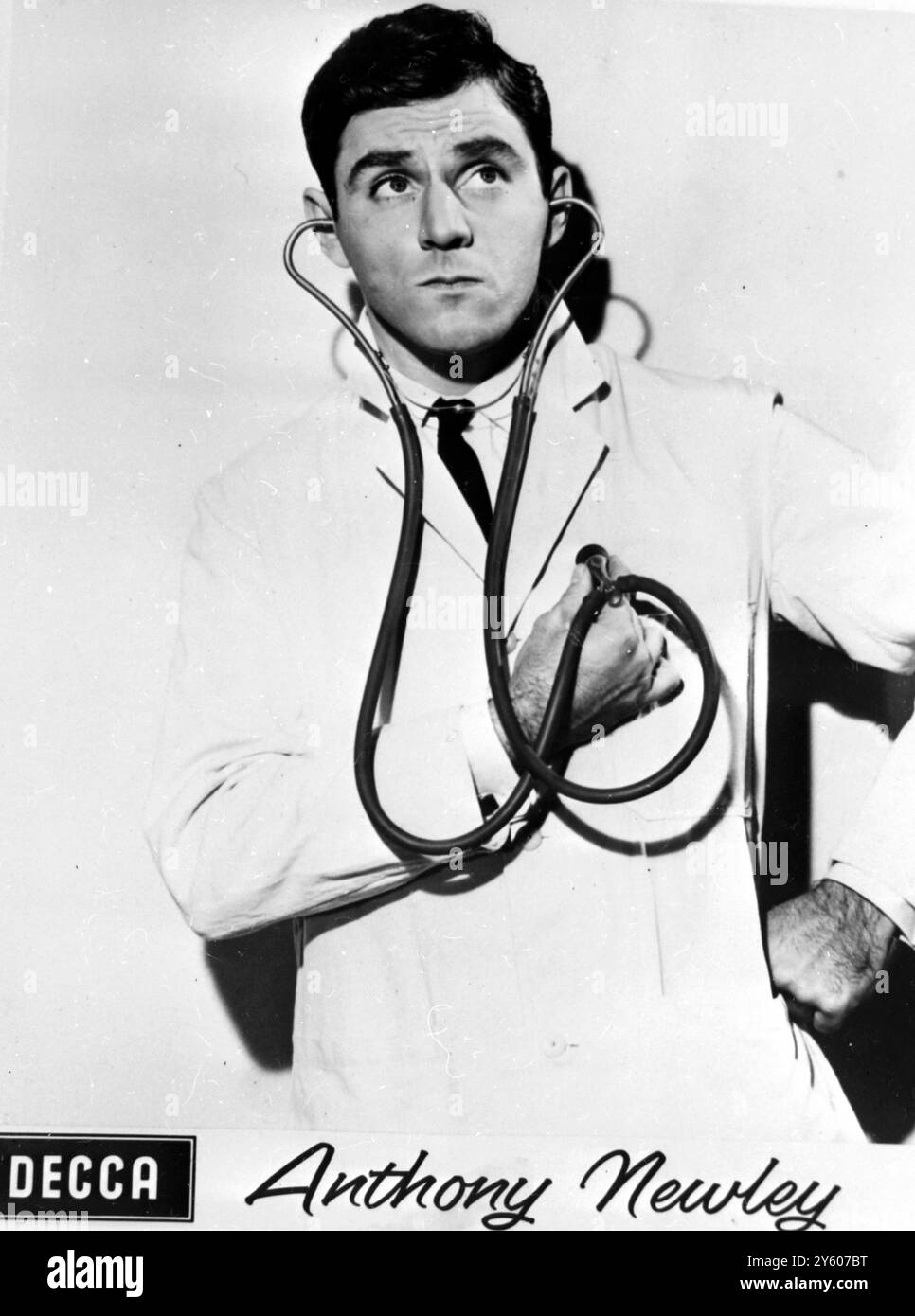 FILM STAR, SINGER - ANTHONY NEWLEY / 14 FEBRUARY 1961 Stock Photo - Alamy