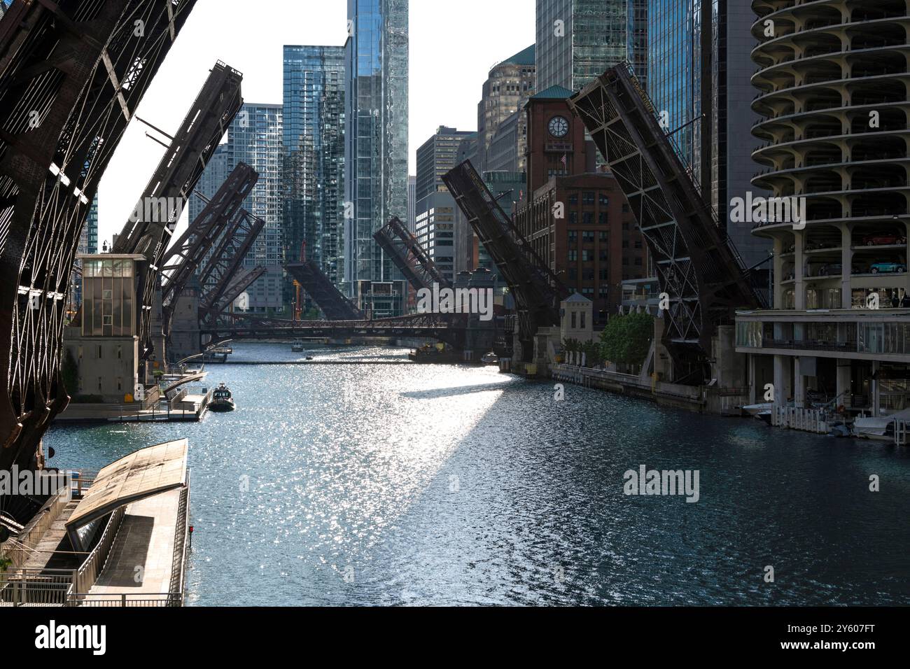 Chicago River bridges in downtown area lifted to allow water traffic ...