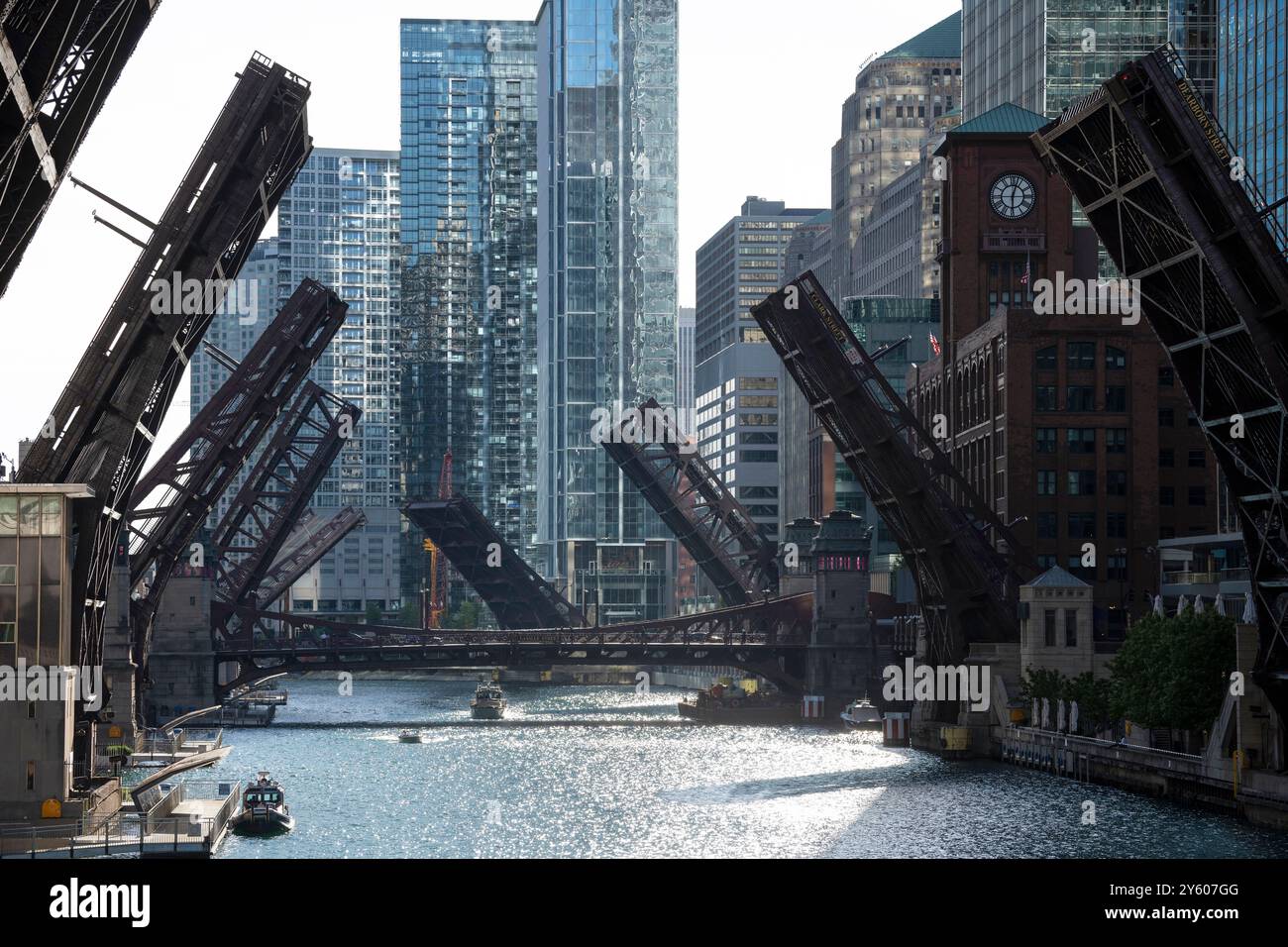 Chicago River bridges in downtown area lifted to allow water traffic ...