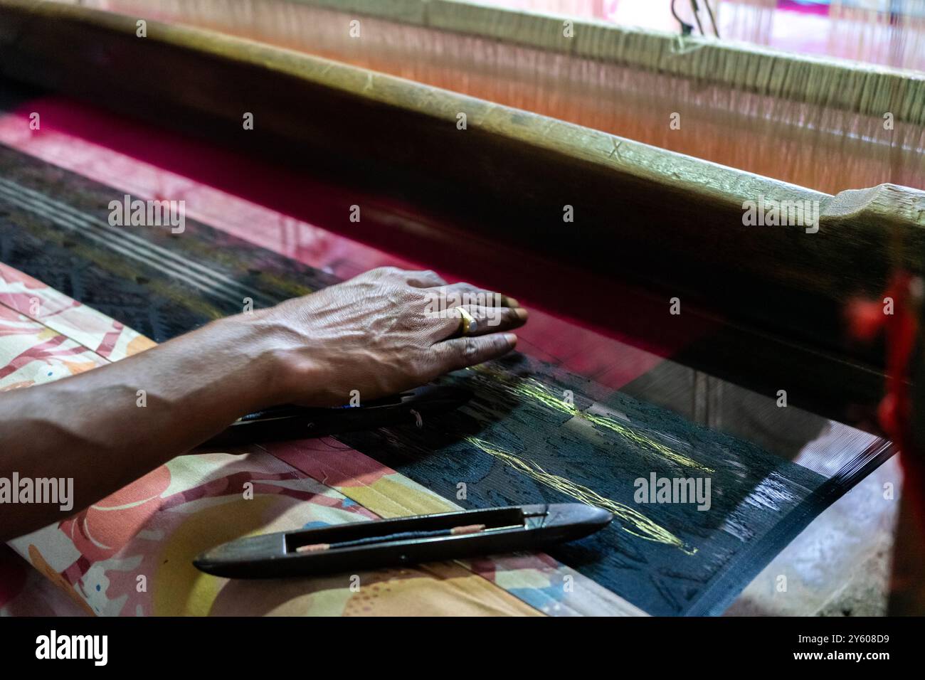 Traditional handmade weaving technique, handloom. Bangladesh Stock ...