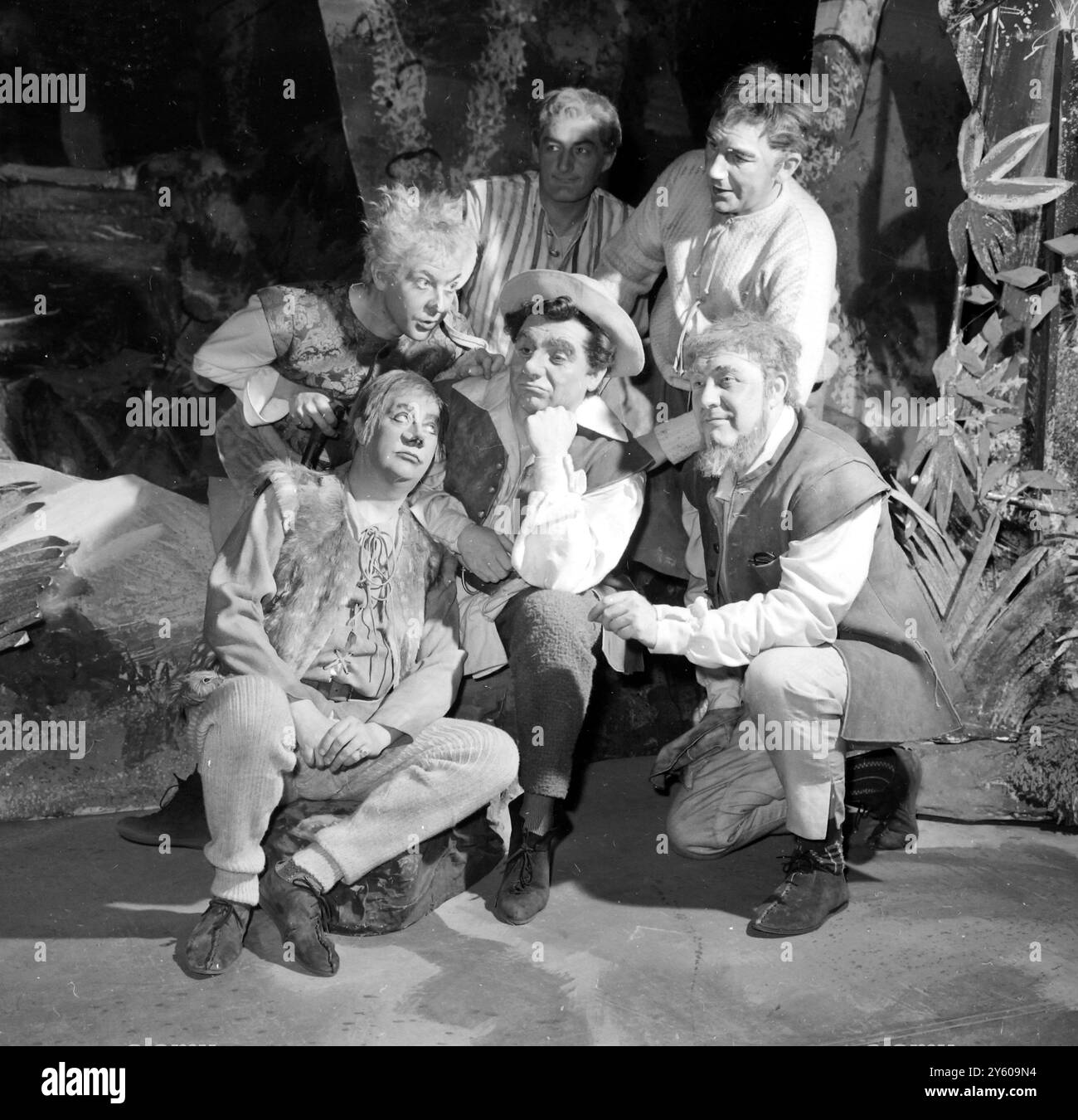 DAVID KELLY IN MIDSUMMER NIGHTS DREAM OPERA REHEARSAL COVENT GDN / 30 ...