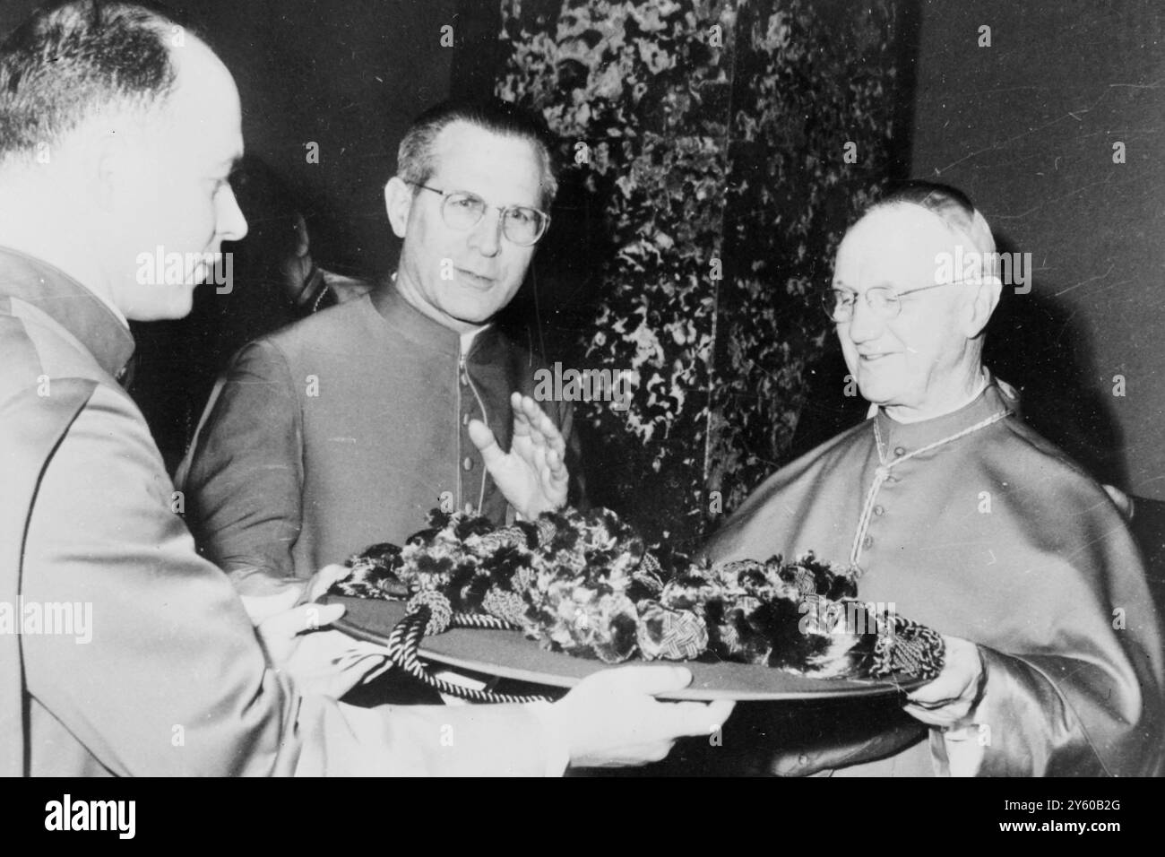 RITTER JOSEPH RECEIVES GALERO / 20 JANUARY 1961 Stock Photo - Alamy