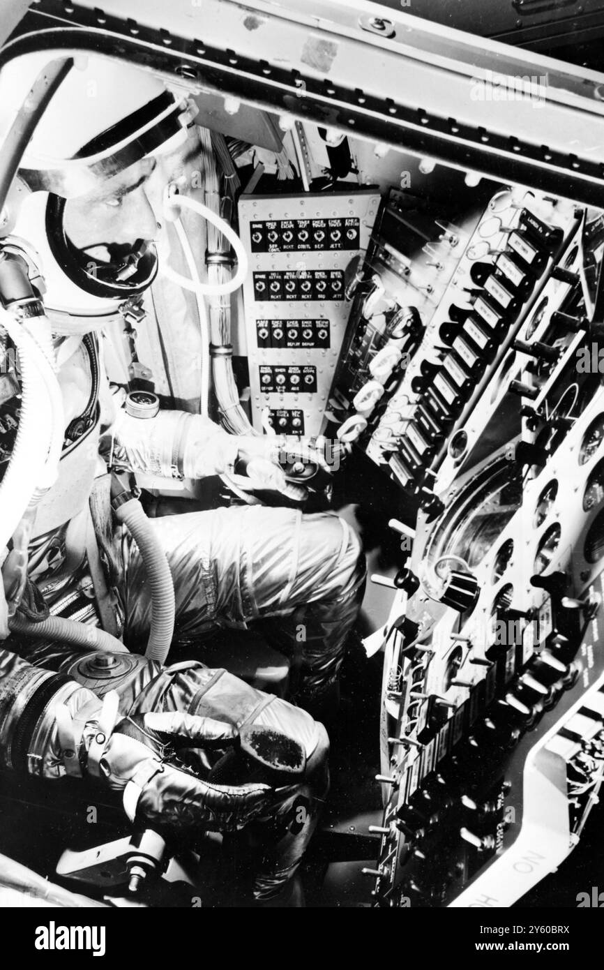 SPACE TRAVEL PROJECT MERCURY 17 JANUARY 1961 Stock Photo - Alamy