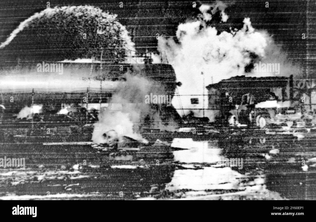 Petroleum fires hi-res stock photography and images - Alamy