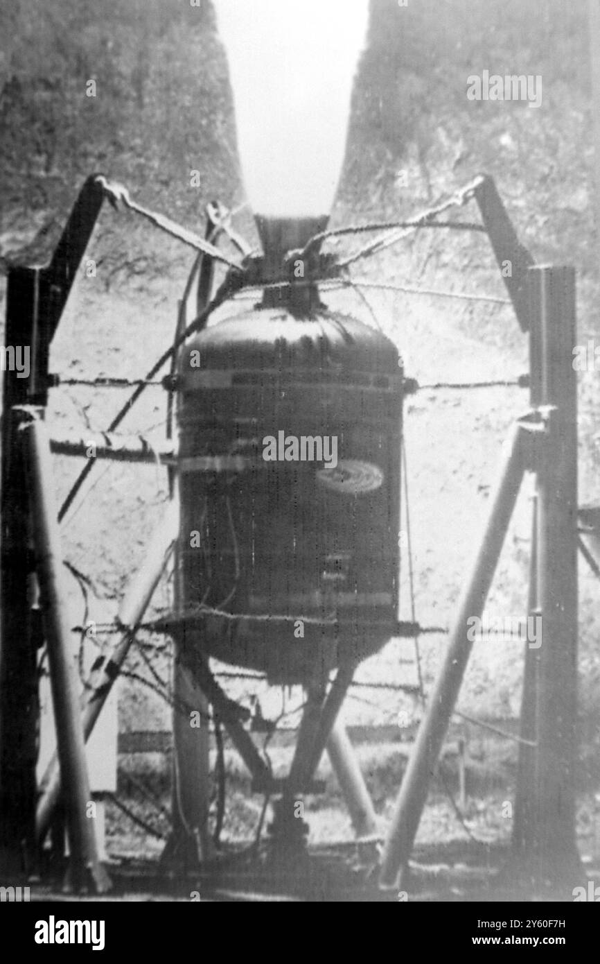 Solid rocket motor Black and White Stock Photos & Images - Alamy