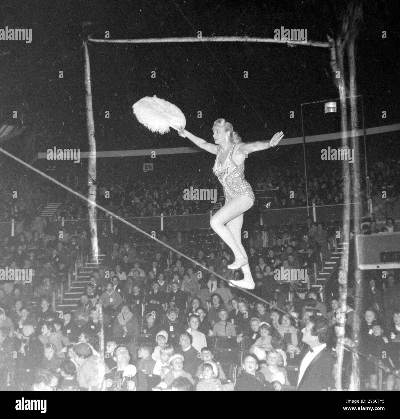 CIRCUS STAR PREPARES FOR HIGH WIRE ACT 19 DECEMBER 1960 Stock Photo - Alamy