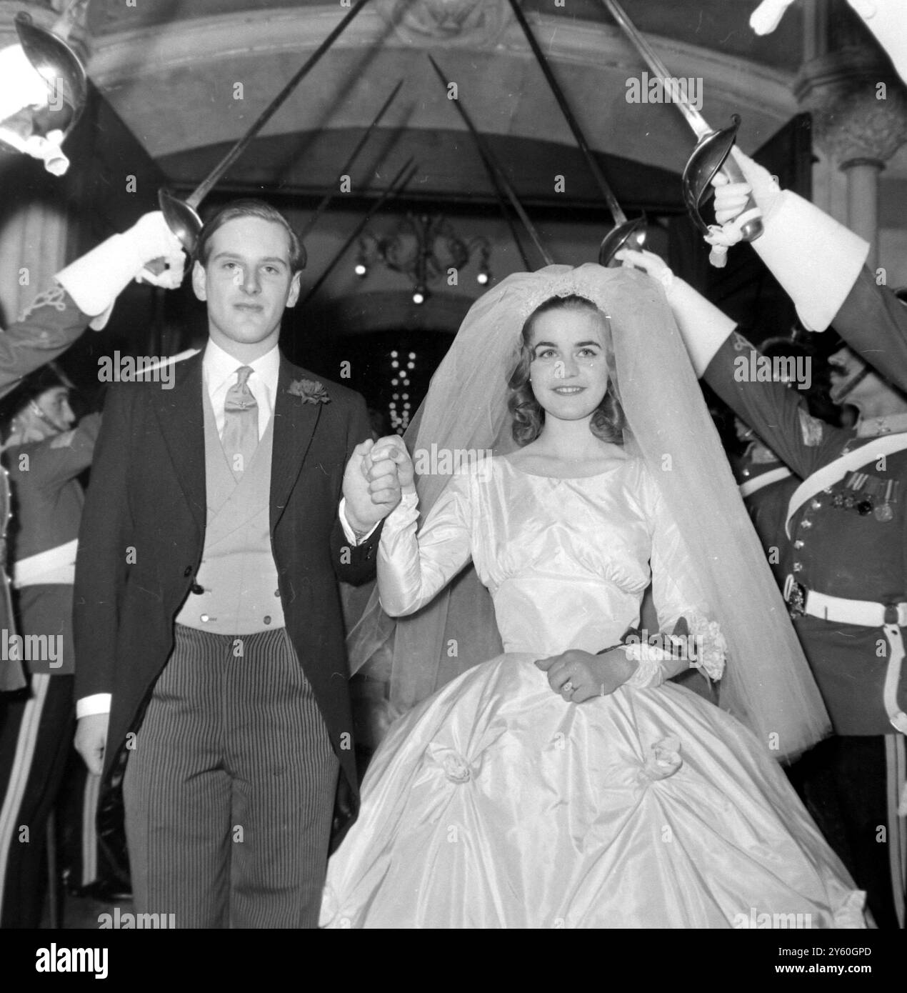 HOPE CATHERINE GETS MARRIED 13 DECEMBER 1960 Stock Photo - Alamy
