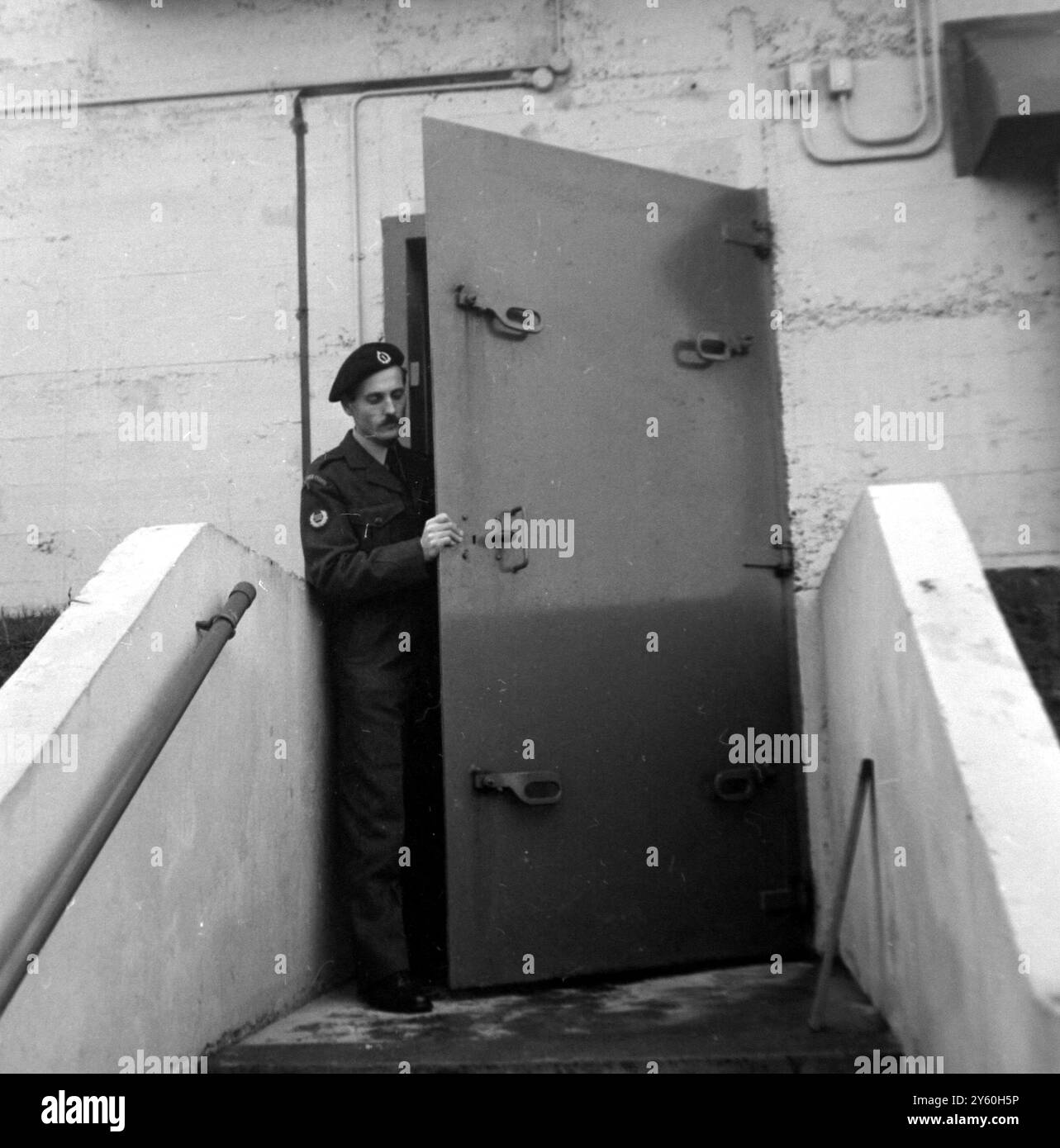 NUCLEAR UNDERGROUNG OBSERVER HEADQUARTER IN FISKERTON 11 DECEMBER 1960 ...