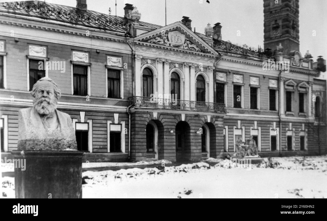 The kremlin 1960 hi-res stock photography and images - Alamy
