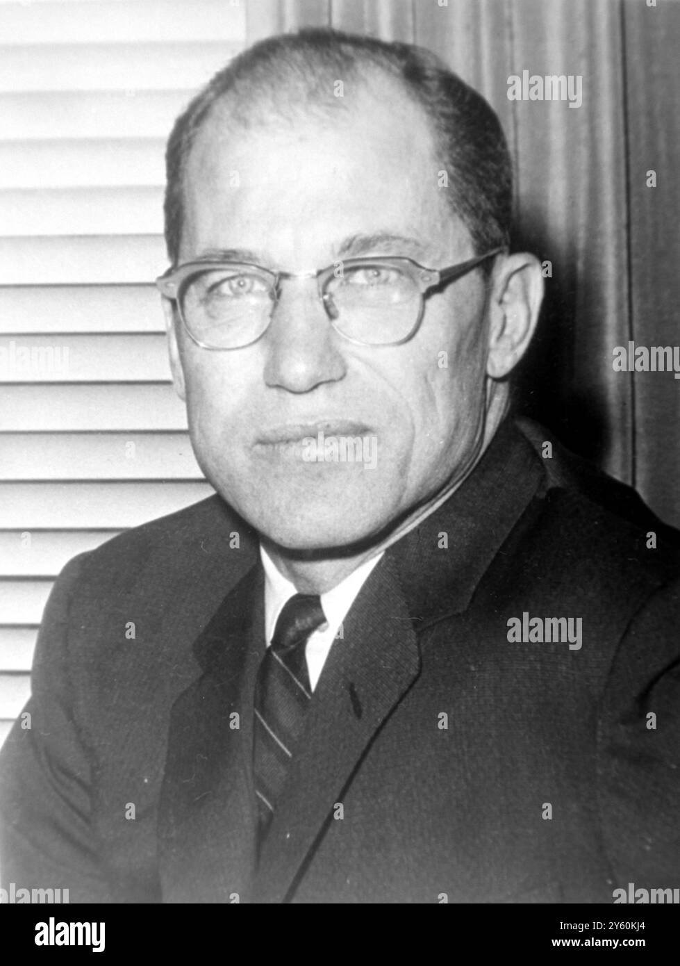 WHITE BYRON R US SUPREME COURT MEMBER / 29 NOVEMBER 1960 Stock Photo ...