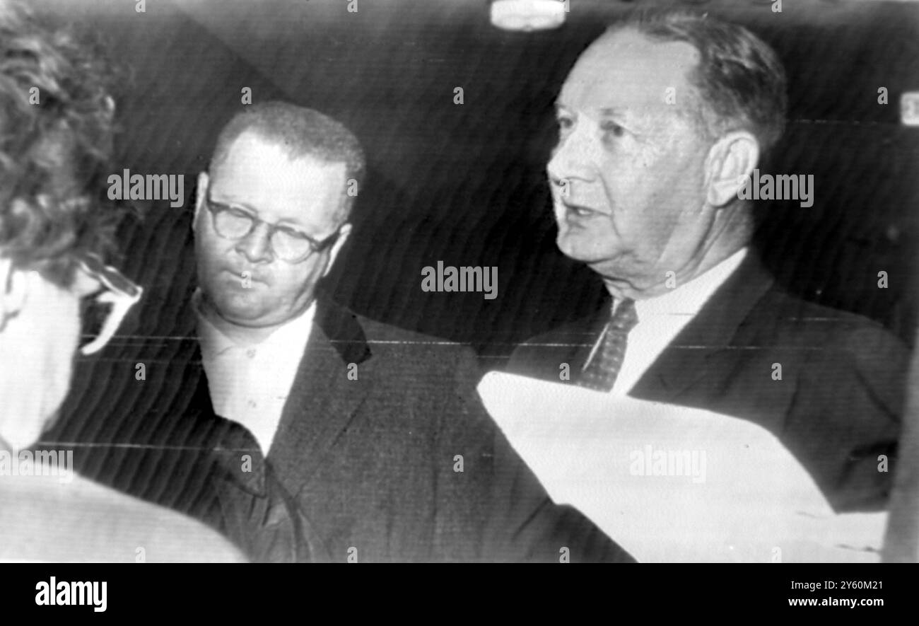 BROCKS EDWARD DR KENNEDY MRS GYNAECOLOGIST / 25 NOVEMBER 1960 Stock Photo - Alamy