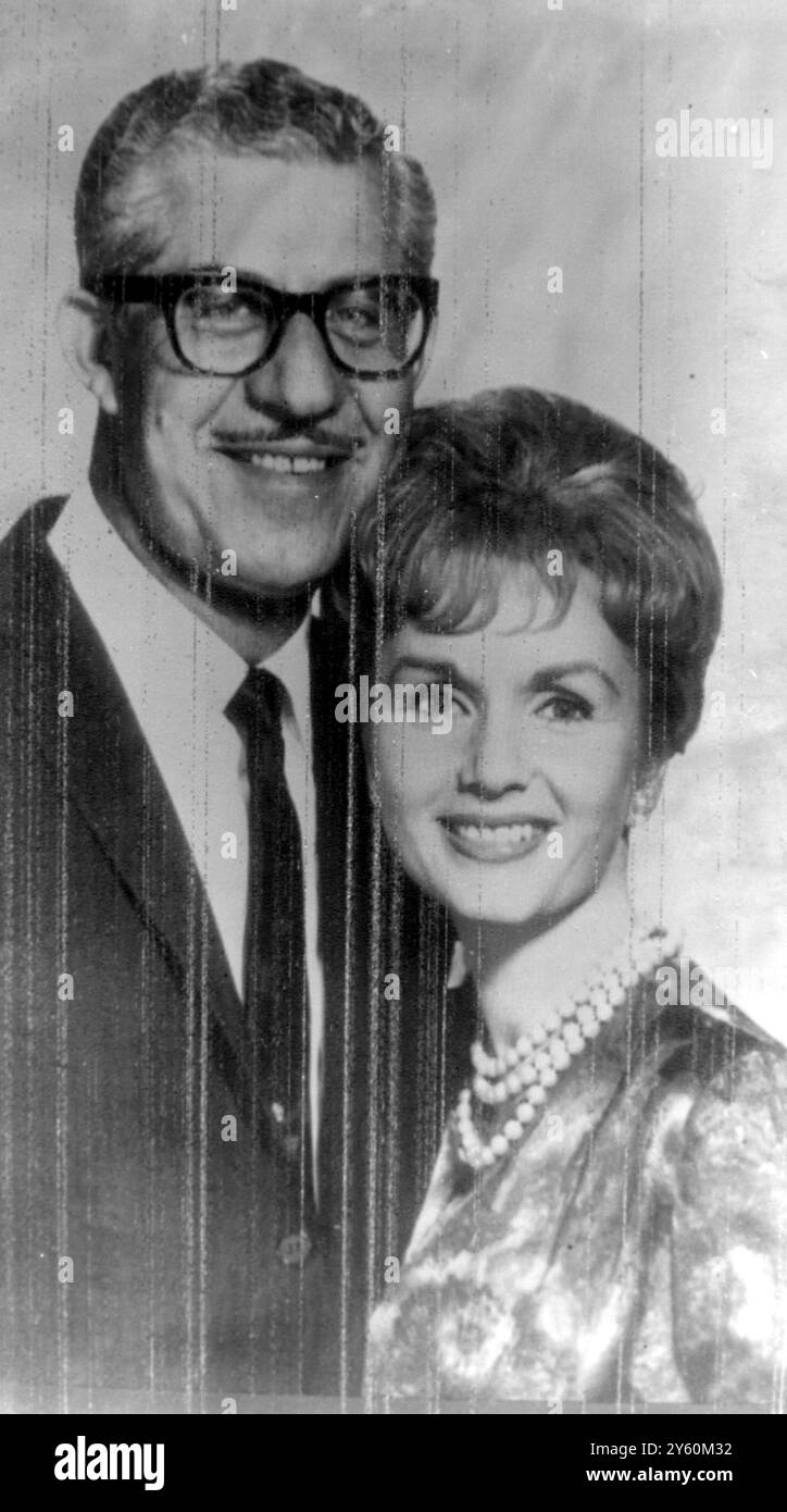 KARL HARRY WEDS REYNOLDS DEBBIE / 26 NOVEMBER 1960 Stock Photo - Alamy