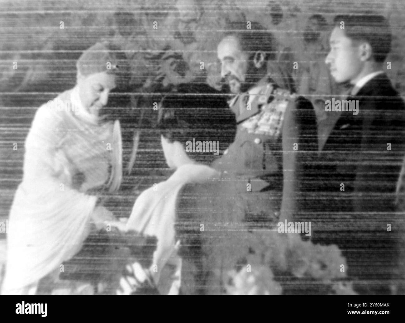 MENEN EMPRESS AKIHITO PRINCE & MICHIKO PRINCESS 23 NOVEMBER 1960 Stock ...