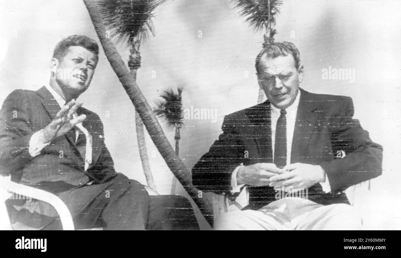 JOHN F KENNEDY CLIFFORD CLARK / 22 NOVEMBER 1960 Stock Photo - Alamy