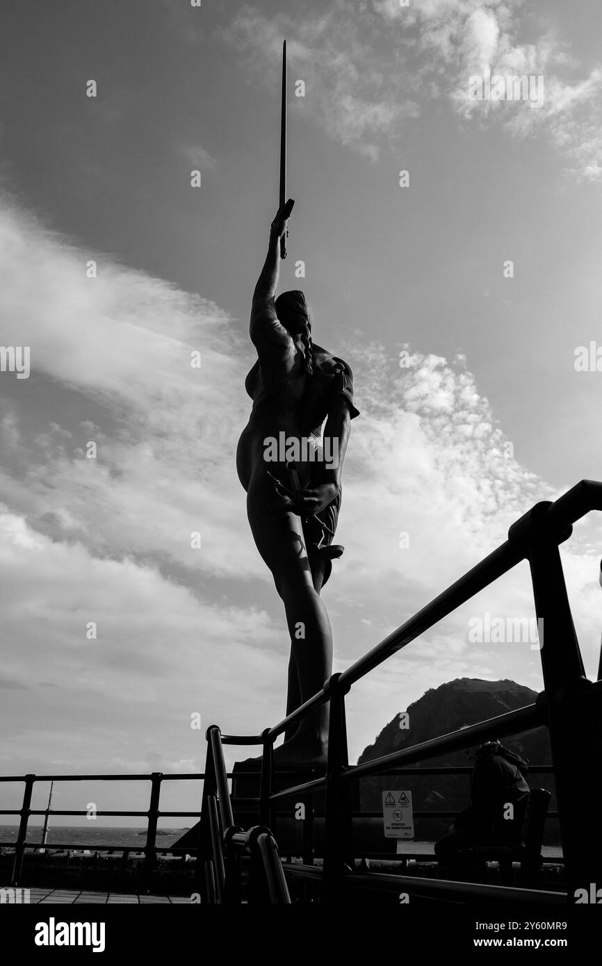 Sculpture pregnant woman hi-res stock photography and images - Alamy