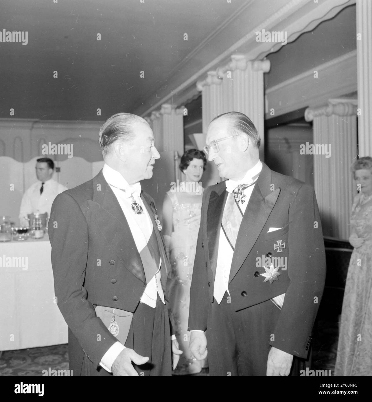 FIELD MARSHAL LORD EARL ALEXANDER / 15 NOVEMBER 1960 Stock Photo - Alamy