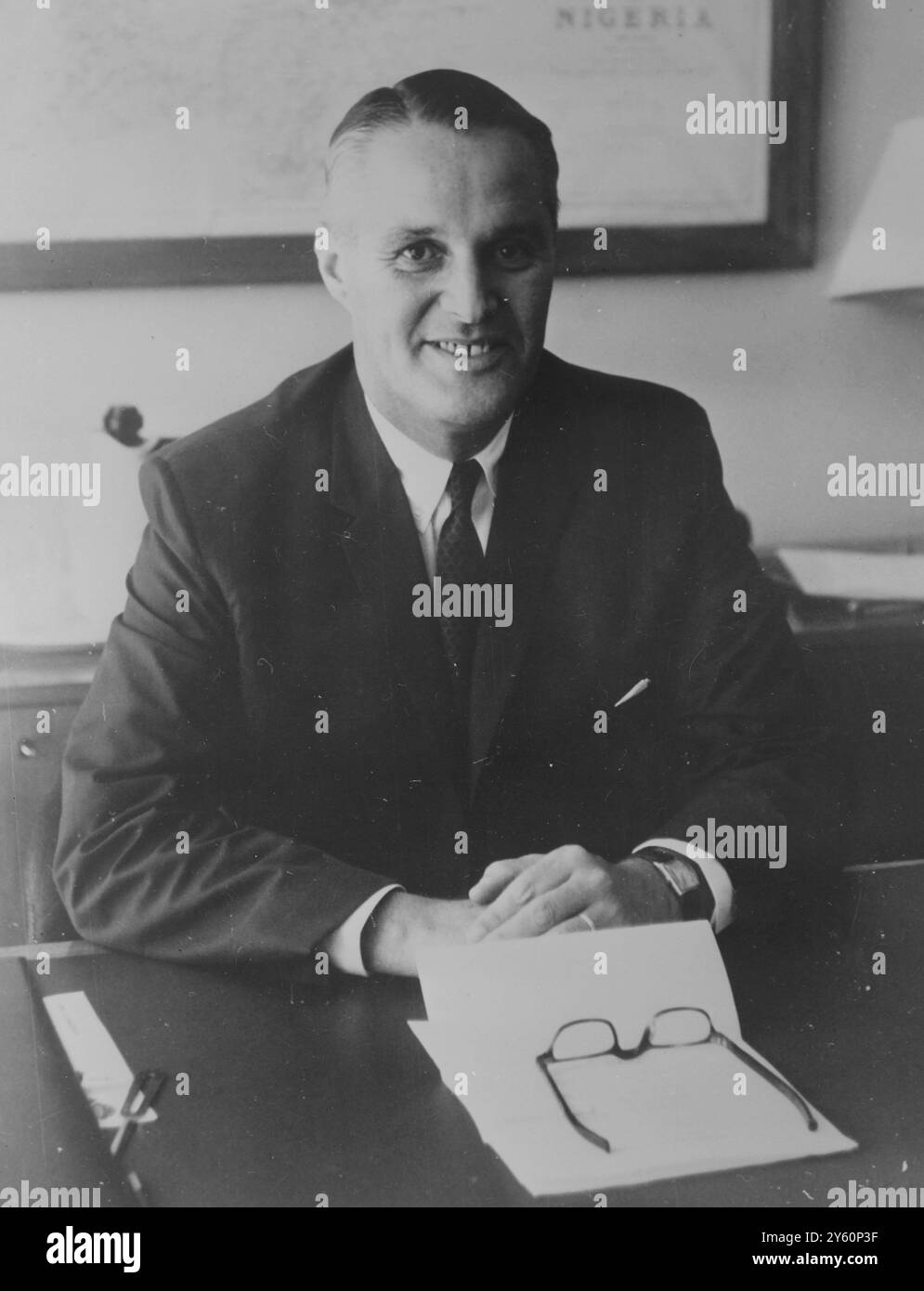 JOSEPH PALMER - AMERICAN AMBASSADOR TO NIGERIA 11 NOVEMBER 1960 Stock ...