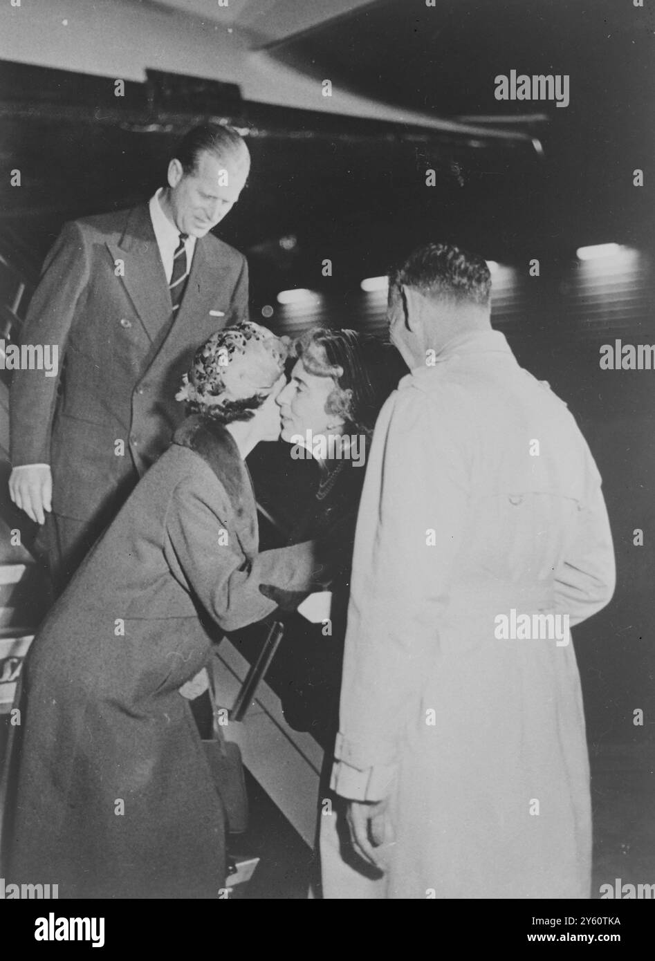 QUEEN INGRID ELIZ QUEEN KISSING COPENHAGEN 21 OCTOBER 1960 Stock Photo ...