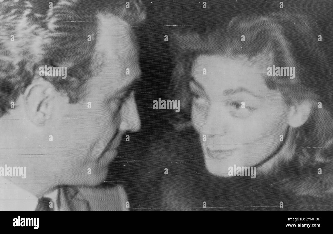 Bacall and robards hi-res stock photography and images - Alamy