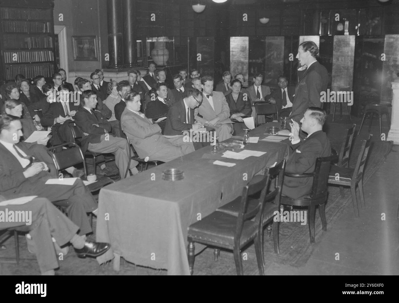 David bow hi-res stock photography and images - Alamy