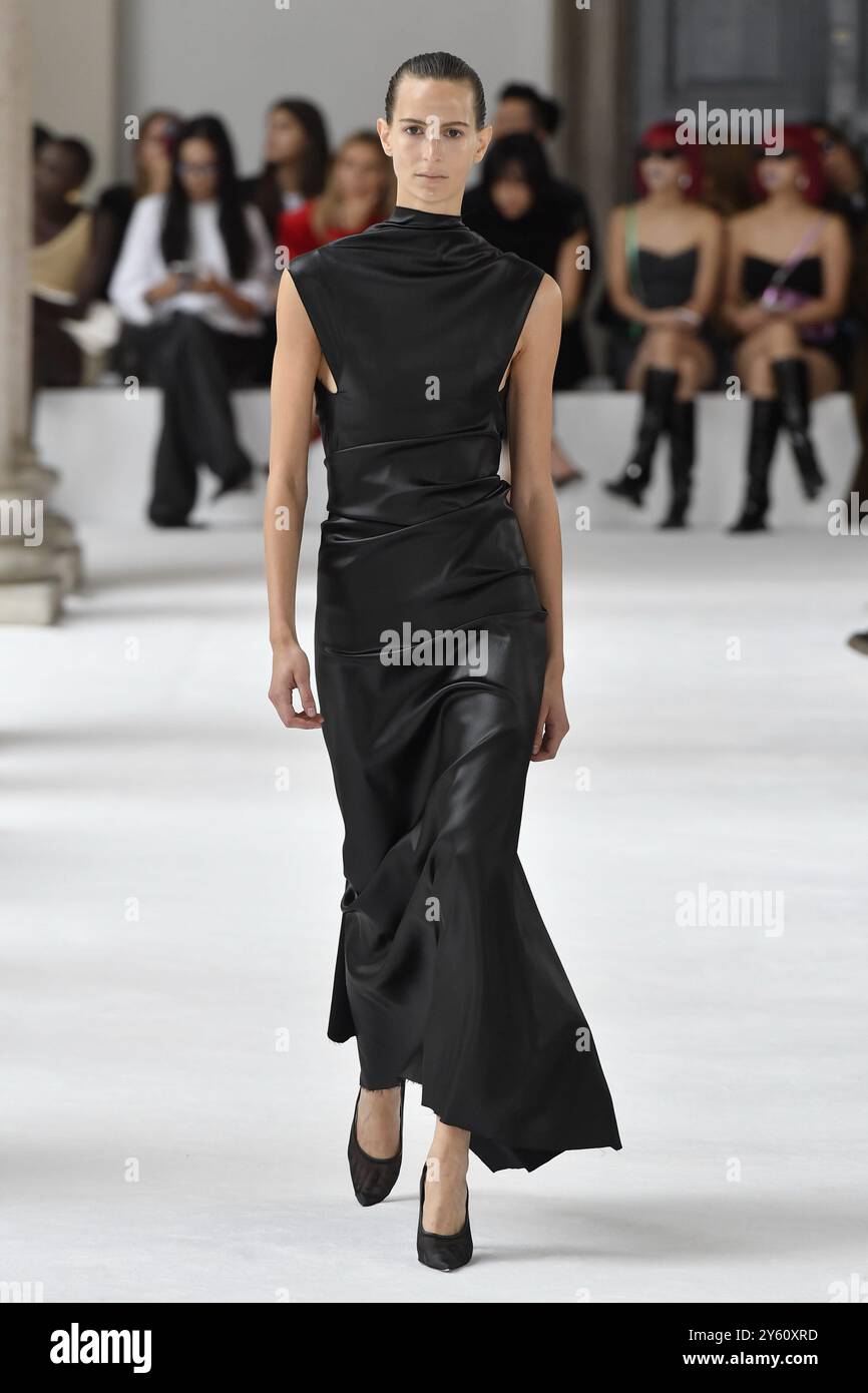 Milan, Italy. 20th Sep, 2024. Model Jeanne Cadieu is seen on the ...