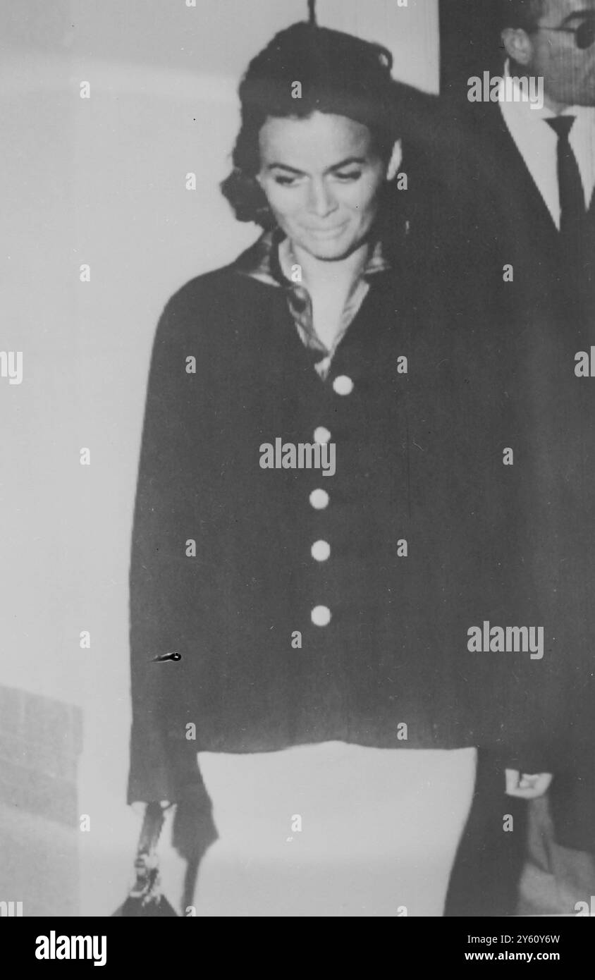 SUICIDE ATTEMPT BY BRIGITTE BARDOT 1 OCTOBER 1960 Stock Photo - Alamy