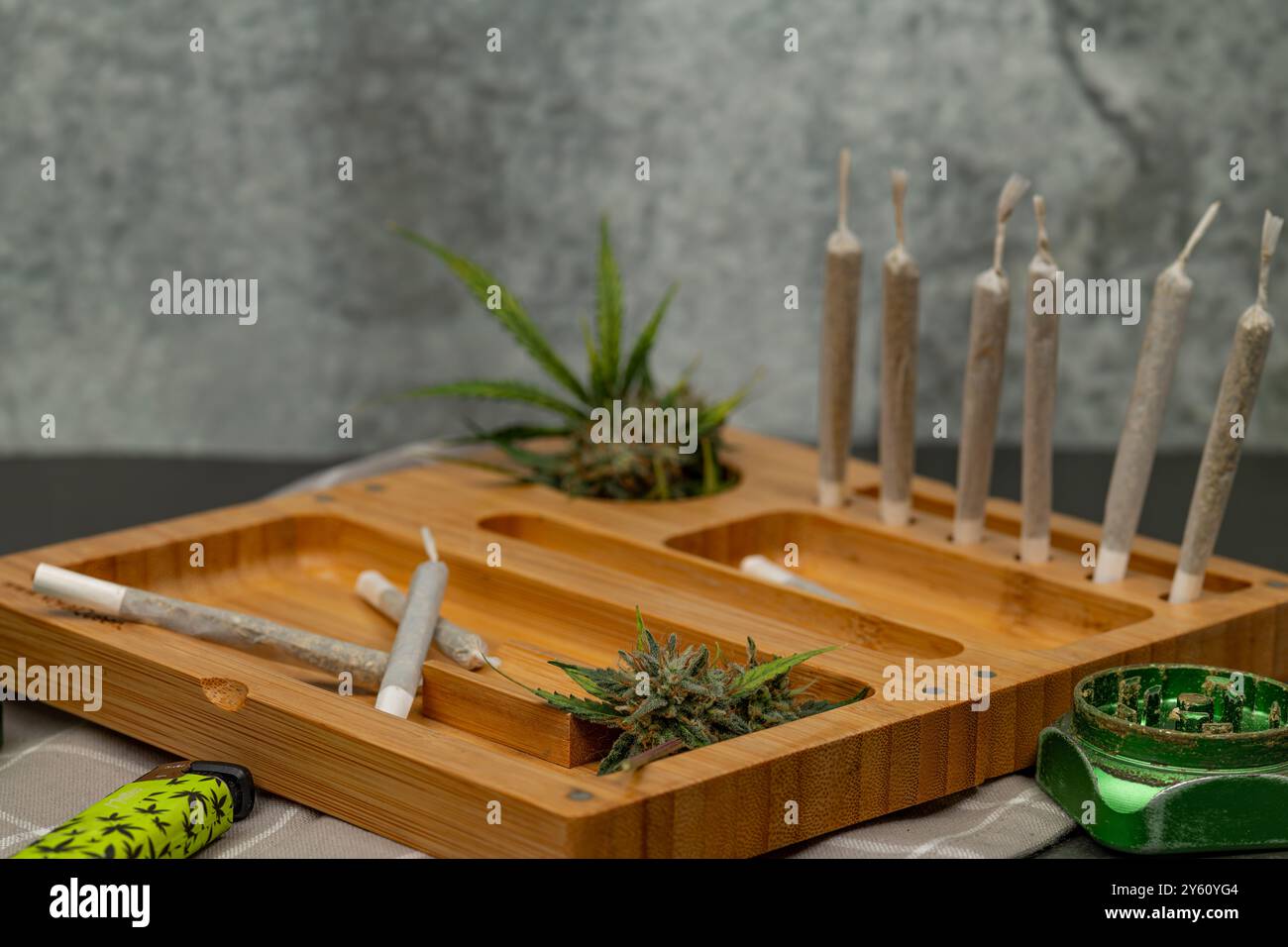 Box of joints hi-res stock photography and images - Alamy
