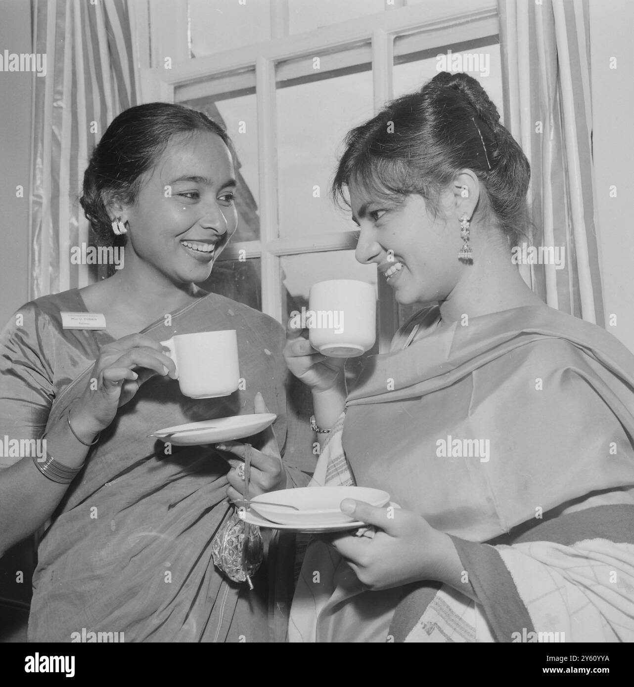 KABIR Z JUBAIR COMMONWEALTH TEA PART / 27 SEPTEMBER 1960 Stock Photo ...