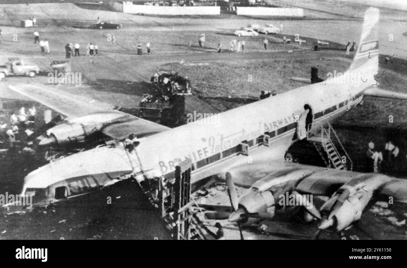 AVIATION BRANIFF INTERNATIONAL DC-7C CRASH INTO HANGARS 15 SEPTEMBER ...