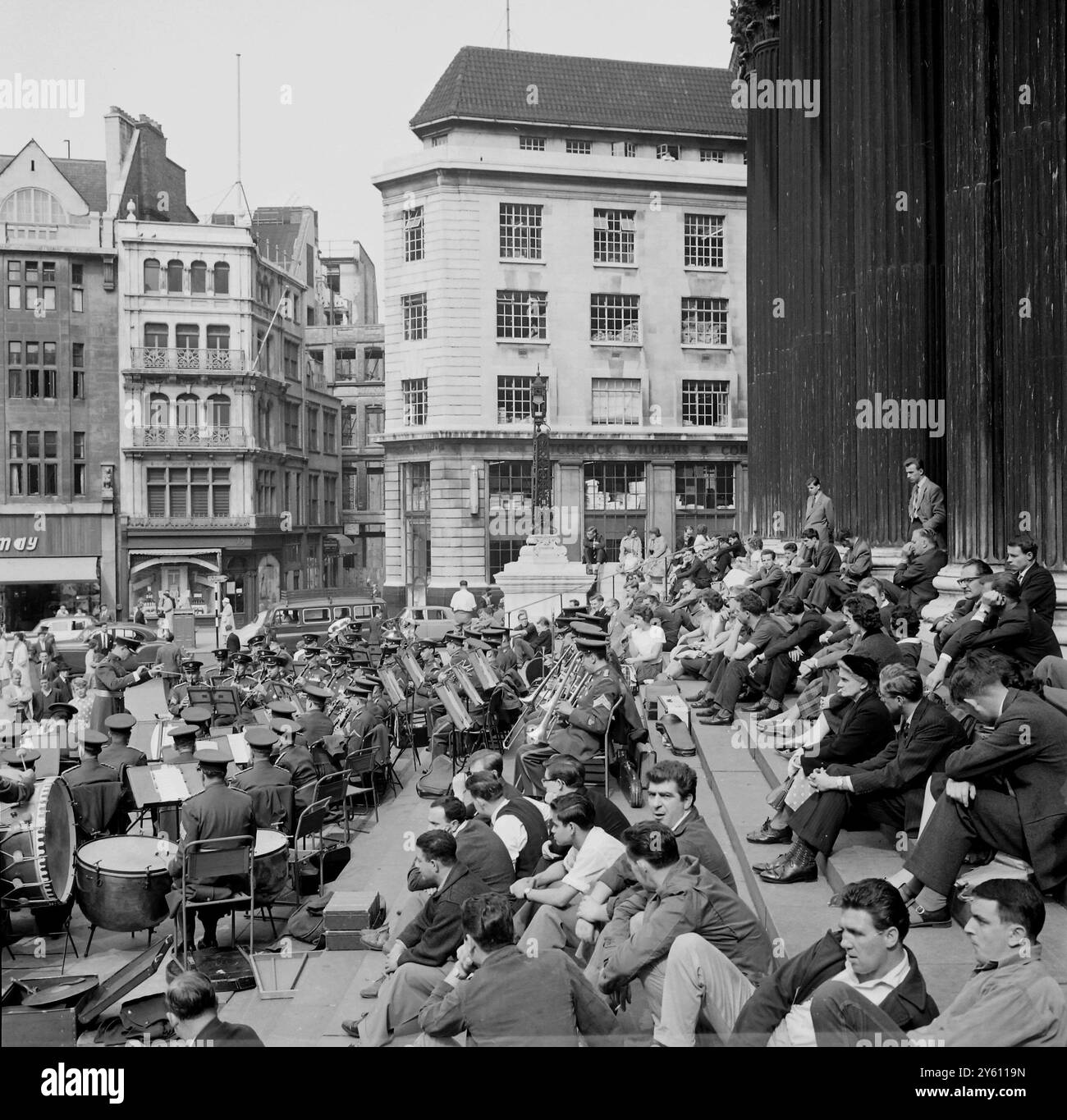 BAND RAF CENTRAL BAND ST PAULS CATHEDRAL 12 SEPTEMBER 1960 Stock Photo ...
