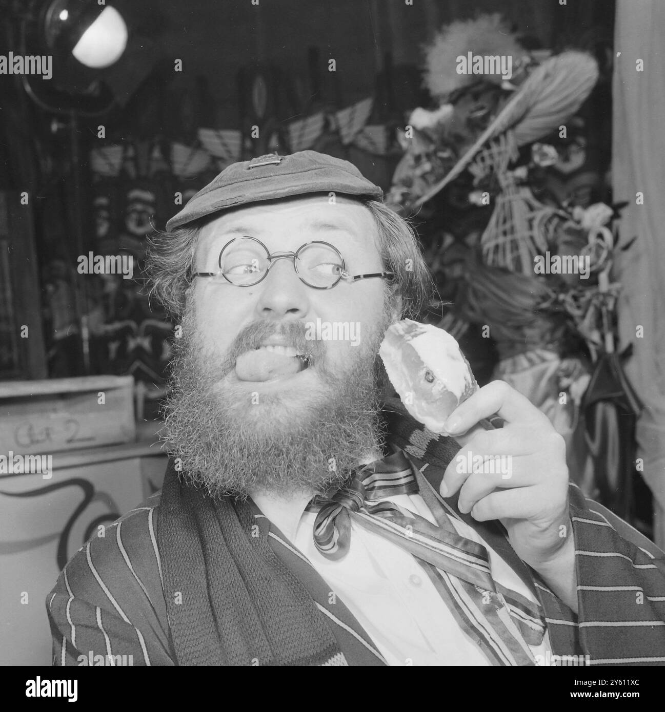 BEARDED ACTOR RUXTON HAYWARD AUDITIONED BILLY BUNTER / 5 SEPTEMBER 1960 ...