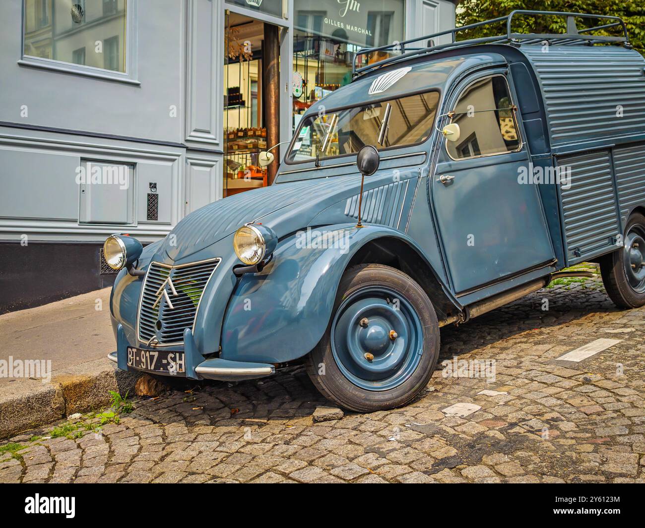 09 23 2024 - Paris, France. Old traditional Citroen bakery delivery car ...
